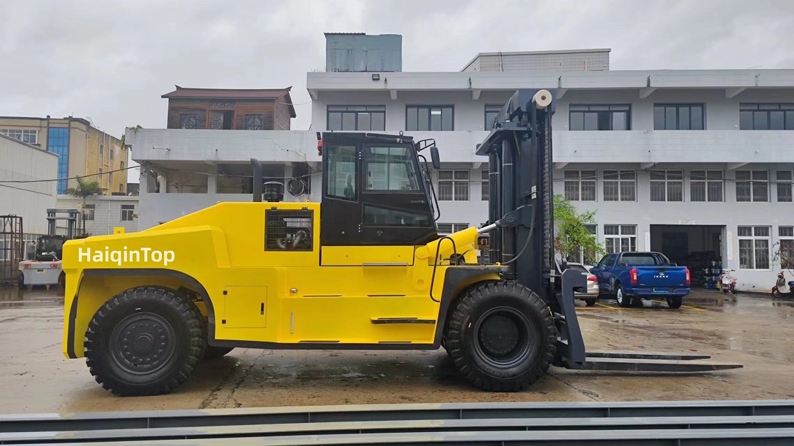 20ton Heavy Duty Forklift HQ-200 with 20000kg lift capacity